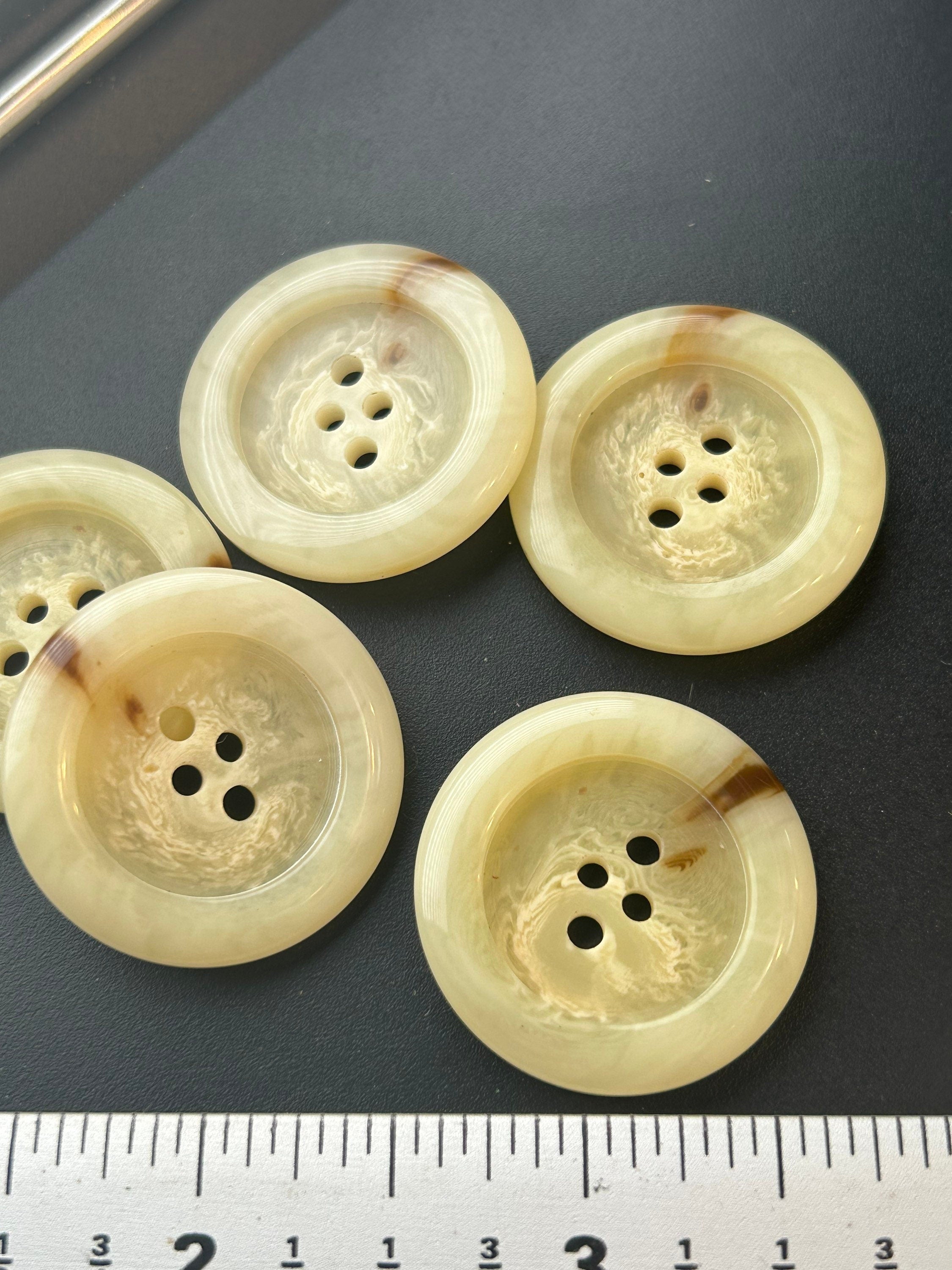 ITALIAN BUTTONS 4 hole Ivory with a hint of Earthtone Brown Buttons 1 ...