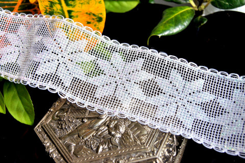 2" Wire Edged Lace Trim - White Iridescent Snowflakes | Lace Trim